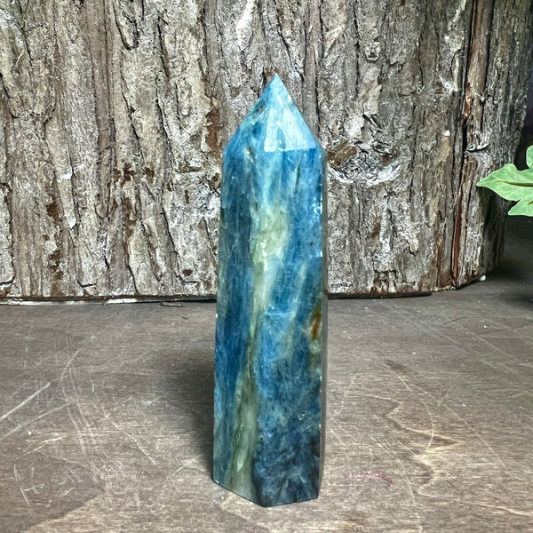 Kyanite Tower - Things That Rock